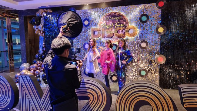 Roving Photo Booth - PopTheBox